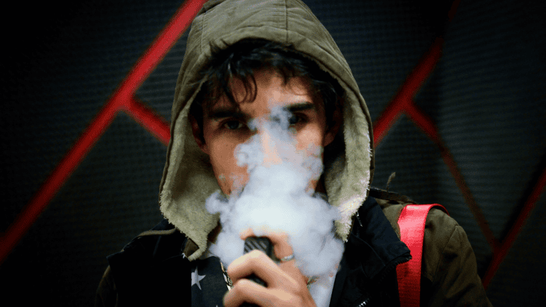 Vaping and Teens: What Parents Need to Know - Manhattan Valley Pediatrics